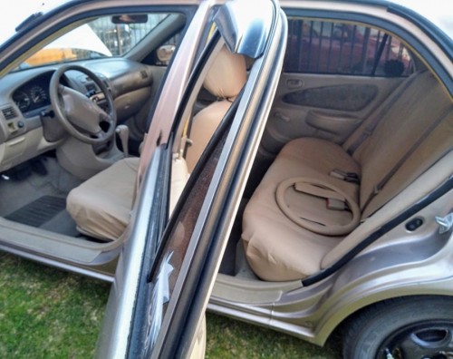 '99 Toyota Corolla CE $1000-1500 For Sale in Los Angeles, CA 90011