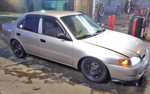 '99 Toyota Corolla CE $1000-1500 For Sale in Los Angeles, CA 90011
