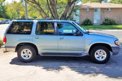 '96 Ford Explorer XLT 4x4 SUV $500-1000 in Longmont, CO 80501 BLUE
