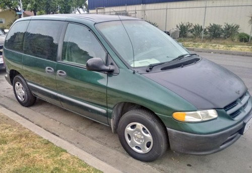 Dodge Caravan SE '98 Minivan $1000-1500 in Bellflower CA 90706 GREEN