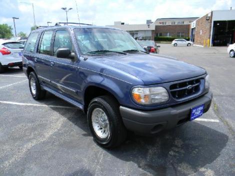 2000 Ford Explorer XLS Sport in Illinois 60188 Under $3k
