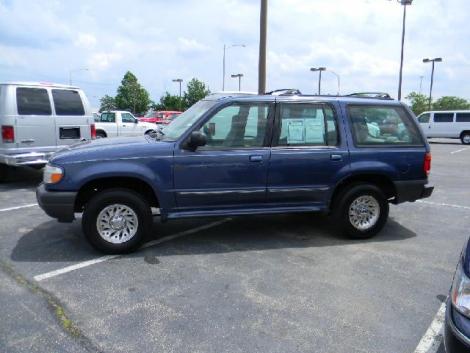 2000 Ford Explorer XLS Sport For Sale in Carol Stream IL Under $3000 ...