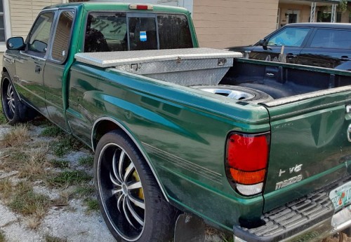 '99 Mazda B-Series Pickup in Pinellas Park FL 33781 $2K-2500 (GREEN)