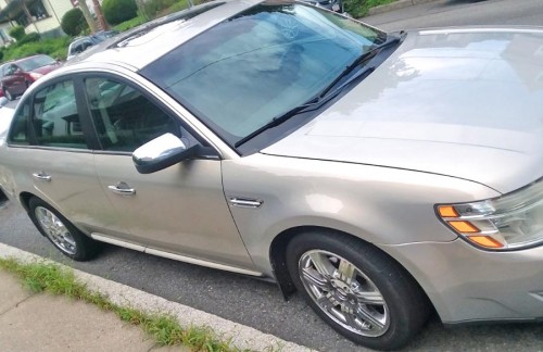 '09 Ford Taurus Limited $3000 or Less in Mattapan, MA 02126 By Owner