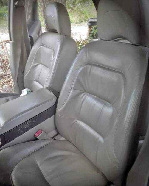SUV $1000-1500 in Longview TX 75601: Buick Rendezvous CXL '06 SILVER