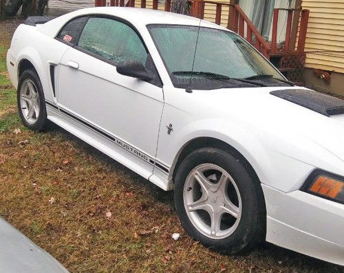 '00 Ford Mustang For Sale Boaz, AL 35957 $2000-2500 By Owner White