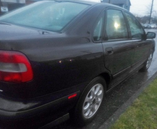 2000 Volvo S40 By Owner $3000-3500 in Arlington, WA 98223