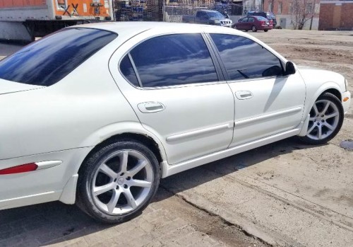 '02 Nissan Maxima SE (White) Under $2000 in Detroit, MI 48209