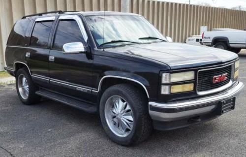 GMC Yukon '99 Black SUV $3000 or Less in Saint Joseph, MO 64501 ...