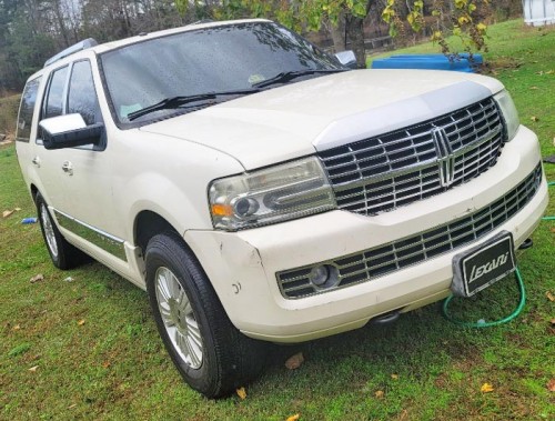 Lincoln Navigator '07 SUV Under $2K in Spring Hope NC 27882 By Owner