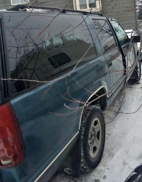 Chevy Suburban '95 SUV $1000-1500 By Owner in Anchorage, AK 99515