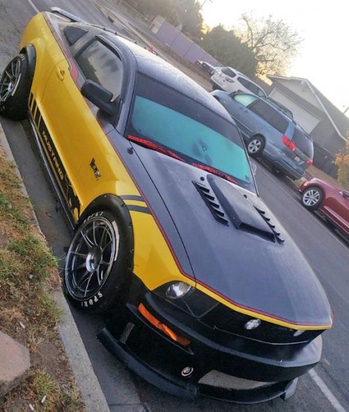 Ford Mustang '05 Customized $5K or Less Yellow Santa Maria, CA 93458