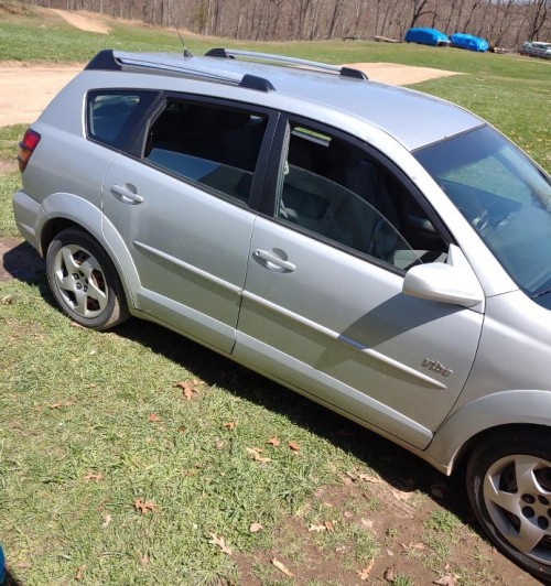 Pontiac Vibe '05 in Brooklyn, MI 49230 $2000-2500 By Owner (SILVER ...