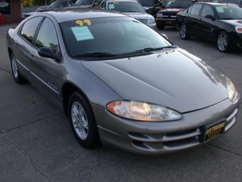 1999 Dodge Intrepid in Des Moines, IA 50316 $4k or Less