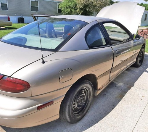 Cheap Car Under $2000 in Auburn, IN 46706: Pontiac Sunfire SE '97