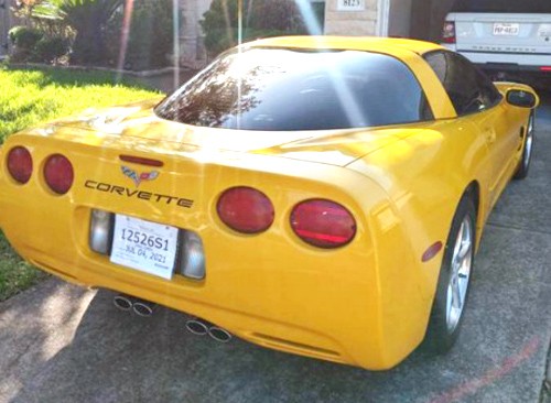 Chevy Corvette C5 '01 (Yellow) in Houston, TX 7708 $12000 or Less