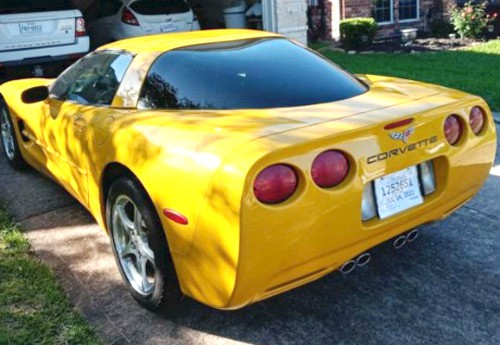 Chevy Corvette C5 '01 (Yellow) in Houston, TX 7708 $12000 or Less