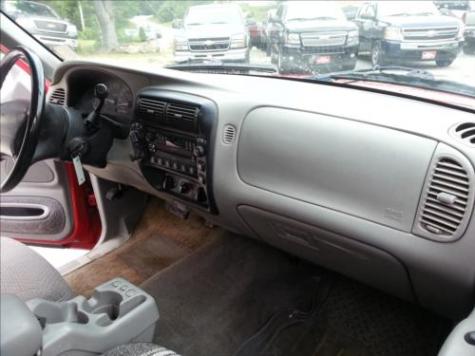 Cheap SUV in New Hampshire - Ford Explorer XLS '99 Under $1500