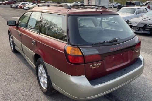 Subaru Outback '02 AWD $3000 or Less Saylorsburg, PA 18353 Maroon