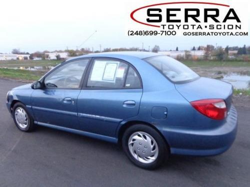 Used Car For $1500 or Less in Detroit MI (KIA Rio 2002)